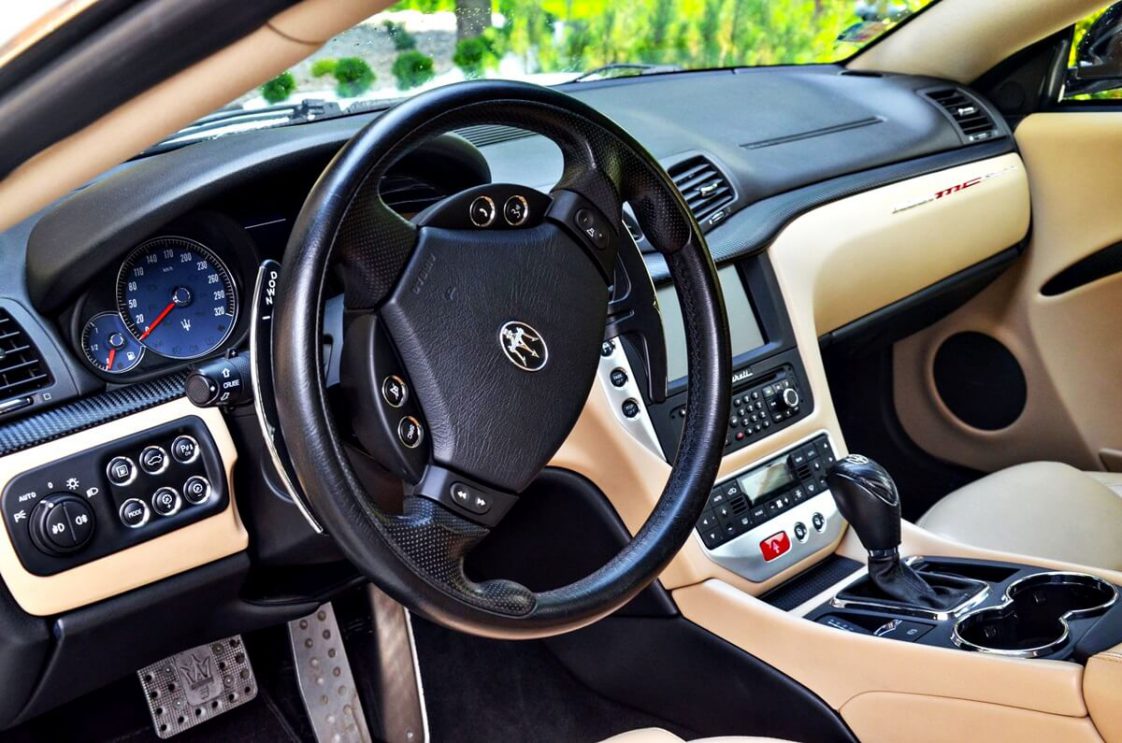 Sportowy system Launch control – co to jest i jak działa?